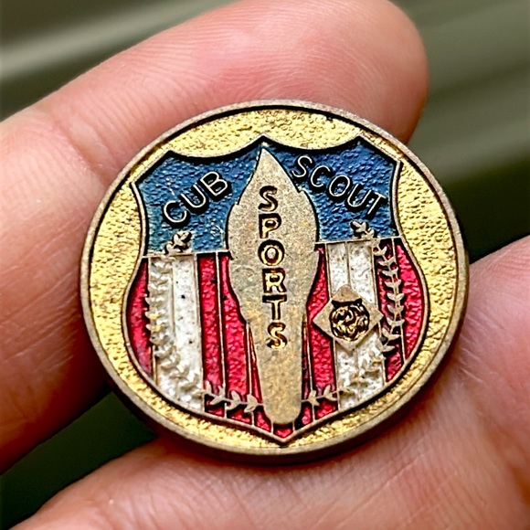 Vintage | Jewelry | Bsa Vintage Cub Scout Sports Pin | Poshmark